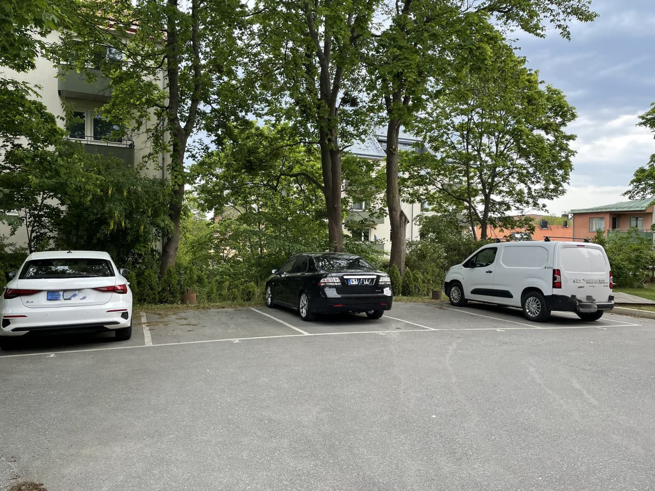 Hyra garage och p-plats - Se vårt utbud | Balder